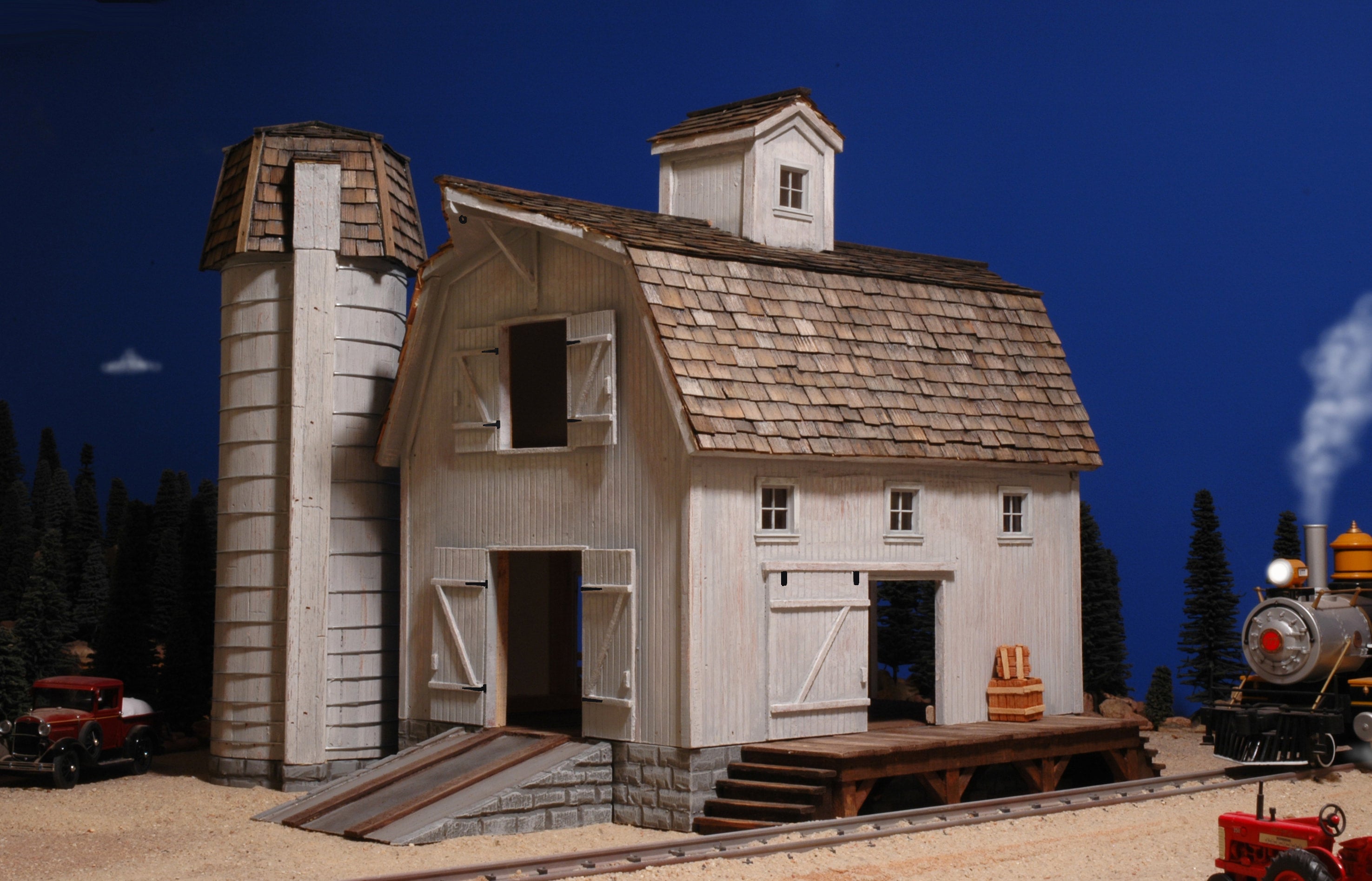 TENWHEELER HOBBIES G SCALE DAIRY BARN GARDEN GAUGE RAILROAD STRUCTURE ...