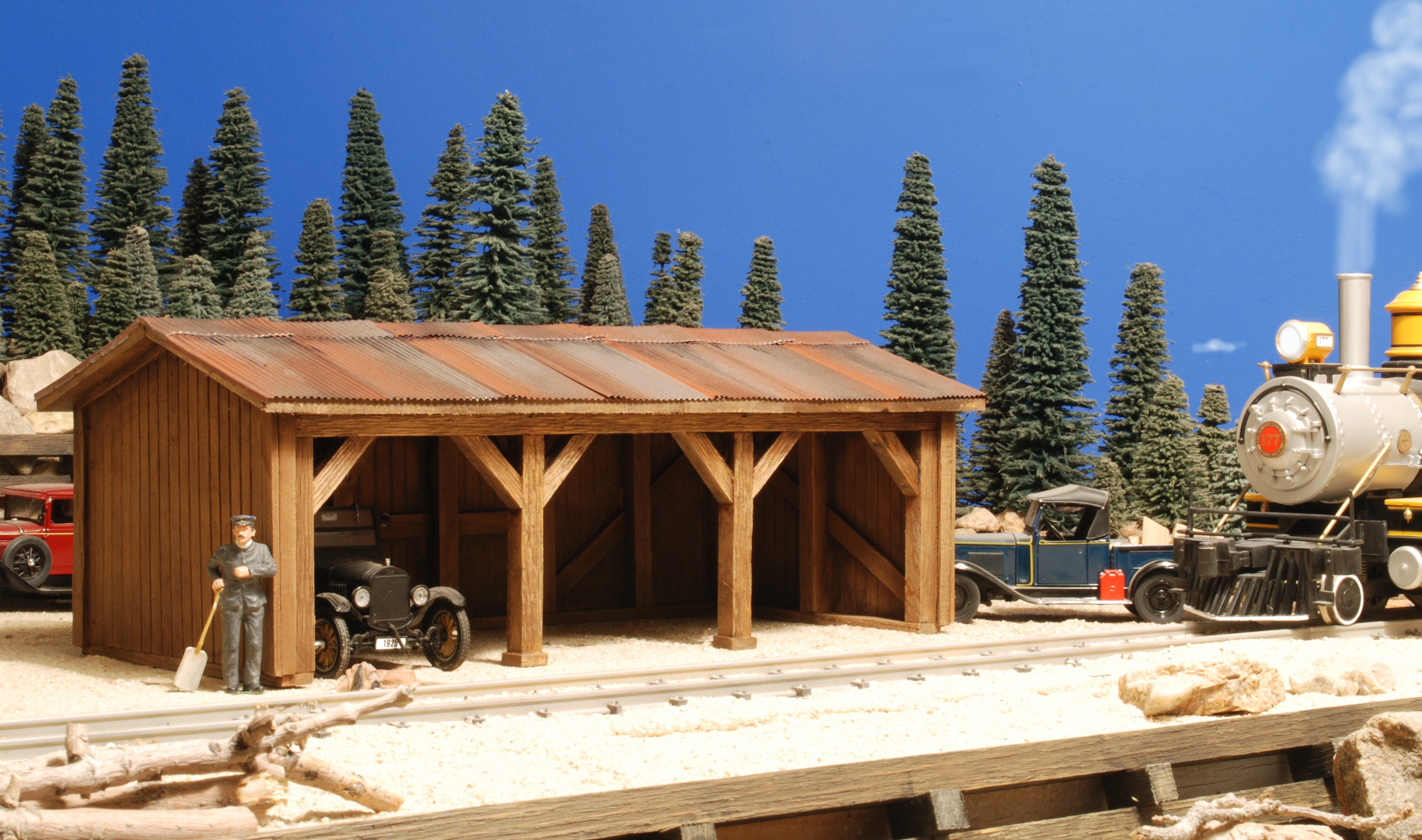 TENWHEELER HOBBIES G SCALE THREE CAR GARAGE BARN GARDEN SCALE RAILROAD ...