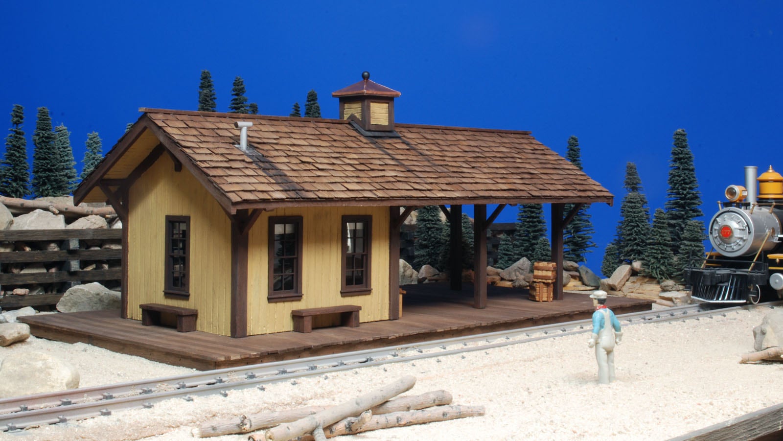 TENWHEELER HOBBIES G SCALE FREIGHT DEPOT GARDEN SCALE STRUCTURE for use ...