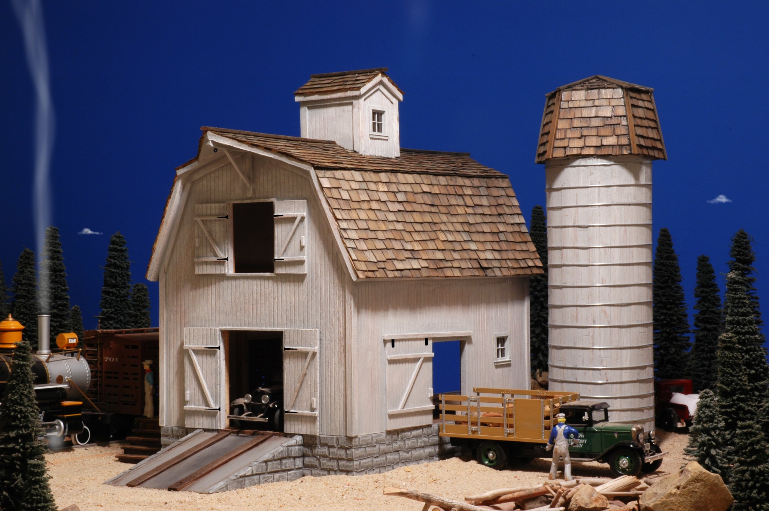 TENWHEELER HOBBIES G SCALE DAIRY BARN GARDEN GAUGE RAILROAD STRUCTURE ...